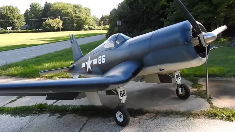 A6M Zero taken down by a pair of F4U Corsairs in 1945 – War Bird Fanatics