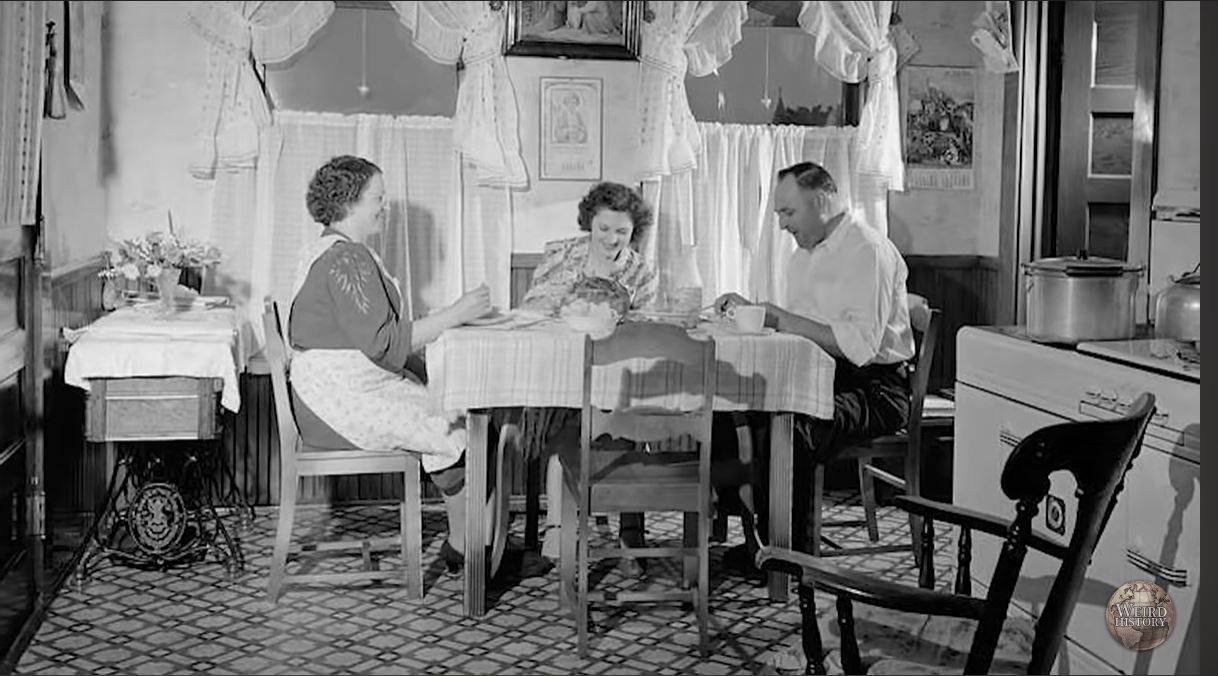Here’s What People Ate To Survive During WWII – War Bird Fanatics