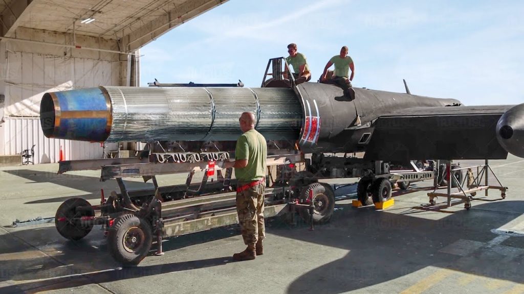 How US Maintains its Millions $ Advanced Spy Plane – War Bird Fanatics