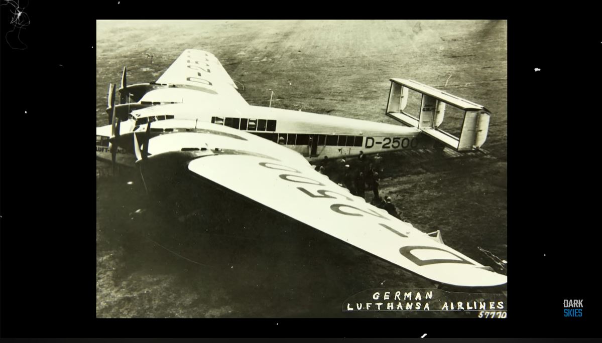 10 Facts About the Mega Bomber With Windows In Its Wings – War Bird ...