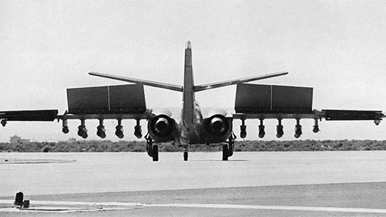 The Other Plane with a 30 mm BRRRT Cannon – War Bird Fanatics