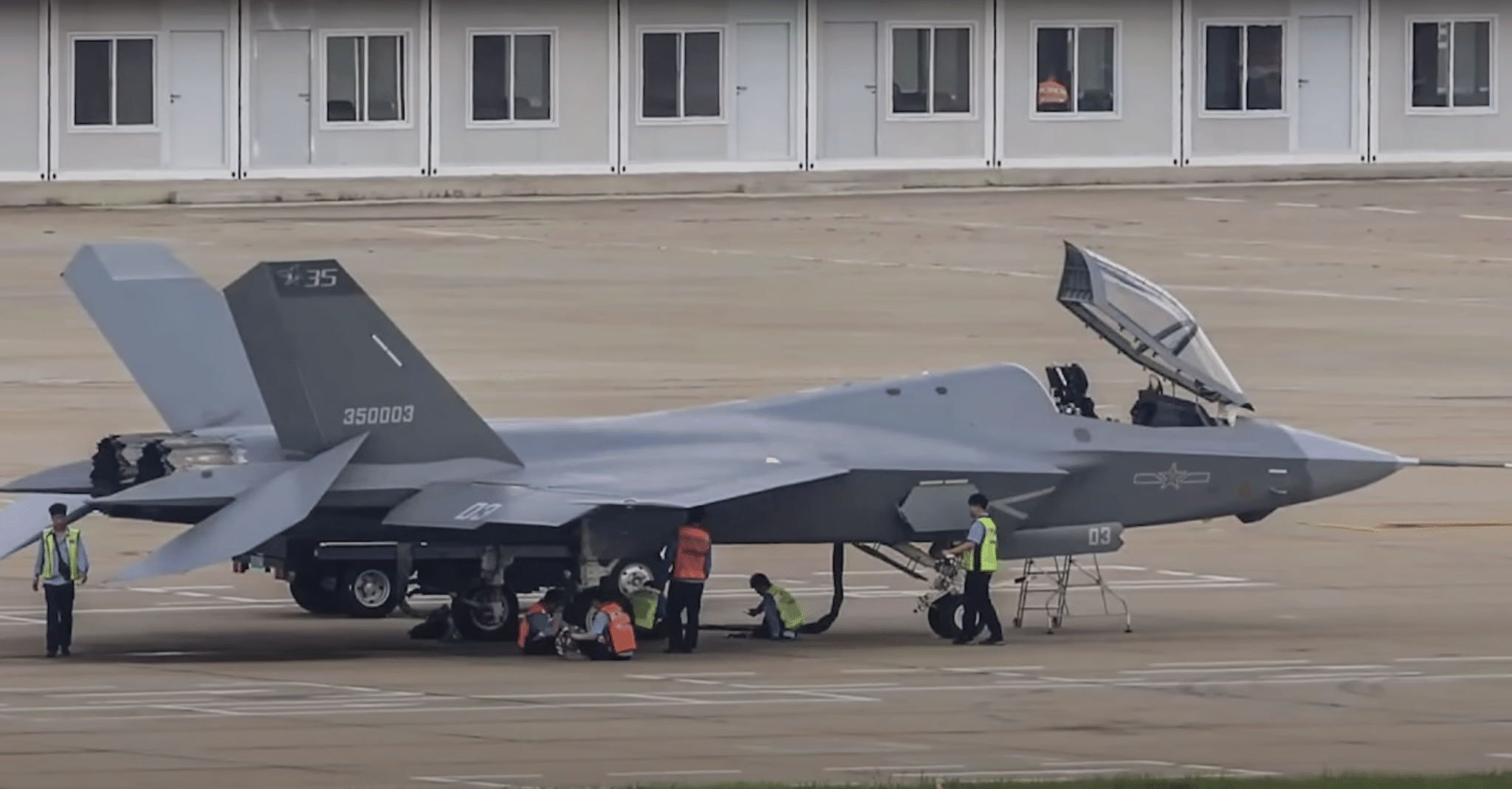 5 Things You Should Know About The FC-31 Gyrfalcon – War Bird Fanatics