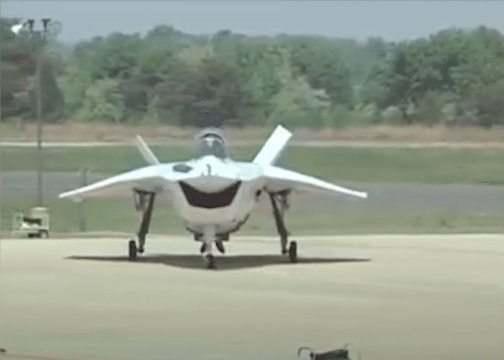 The Ugliest Fighter Jet Ever Made – The Boeing F-32 – War Bird Fanatics