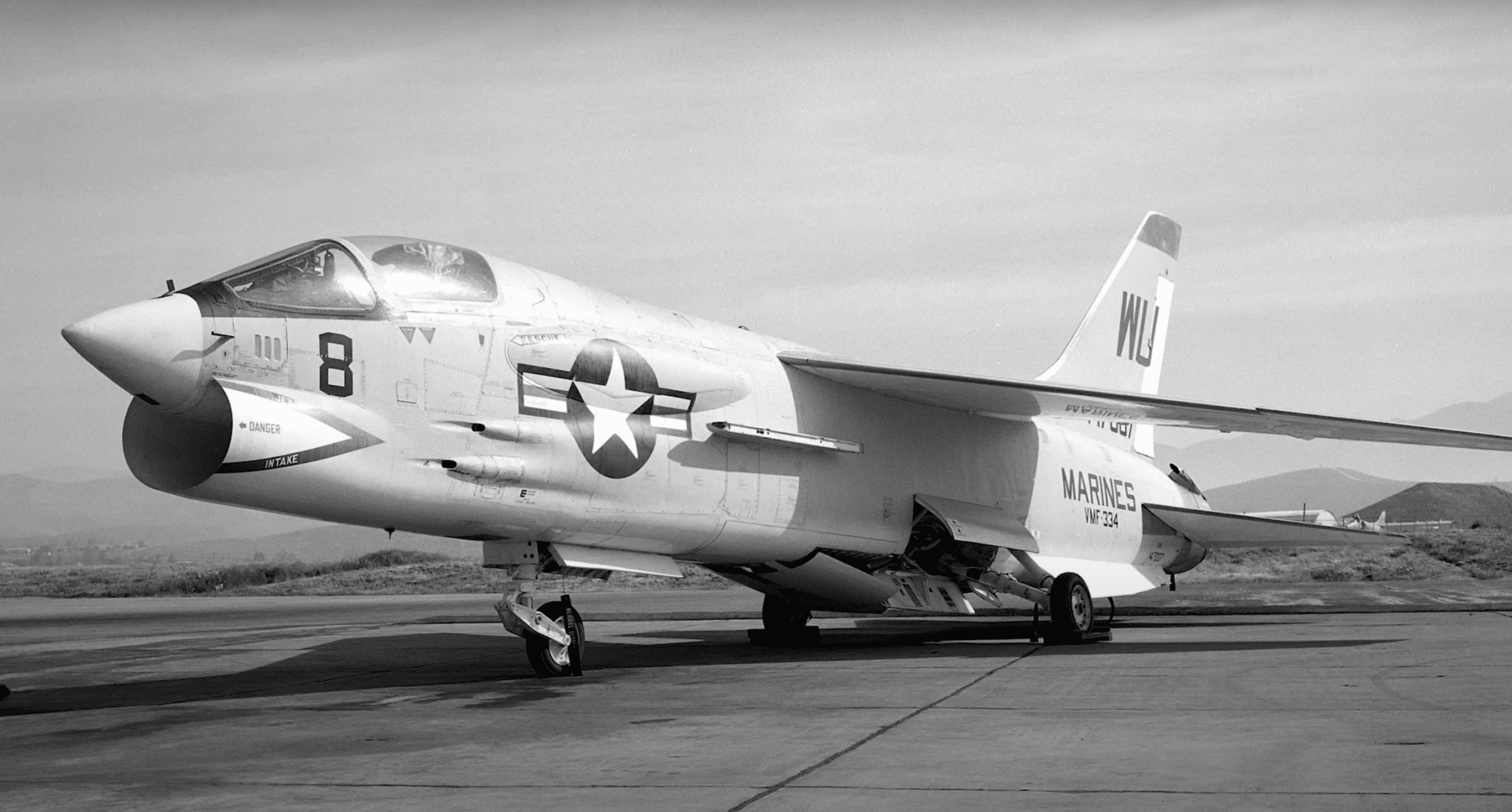 Vought F-8 Crusader: America’s Last Gunfighter – War Bird Fanatics