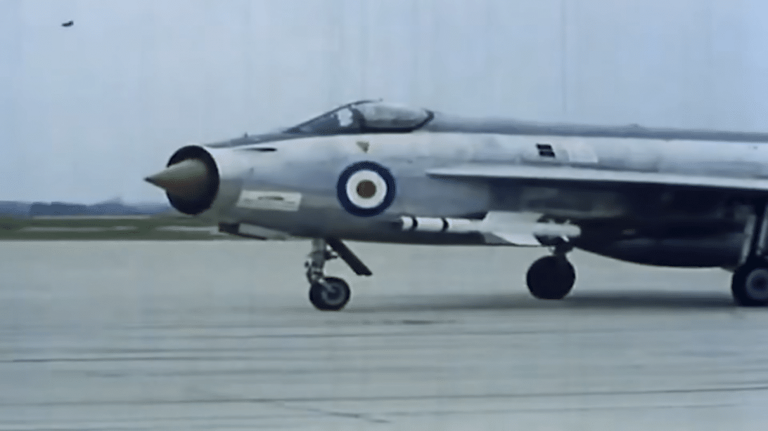 The Fighter That Broke Mach 1 During A Vertical Climb – War Bird Fanatics