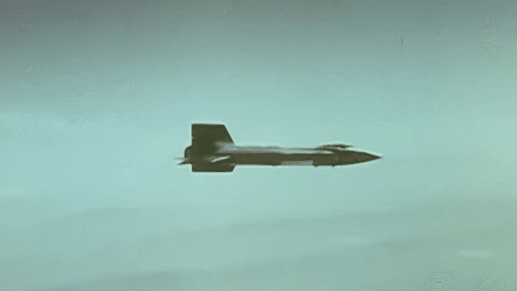 The Plane that Almost Melted – The Fastest Flight Ever Mach 6.7 – War ...